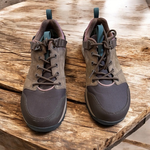 Teva | Shoes | Teva Gore Tex Vibram Sole Lace Up Outdoor Hiking ...
